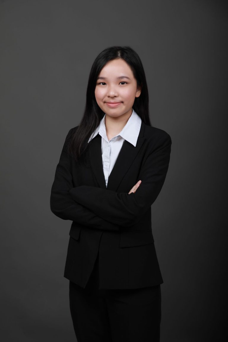 6 students advancing to the 21st Century Cup National English Speaking ...